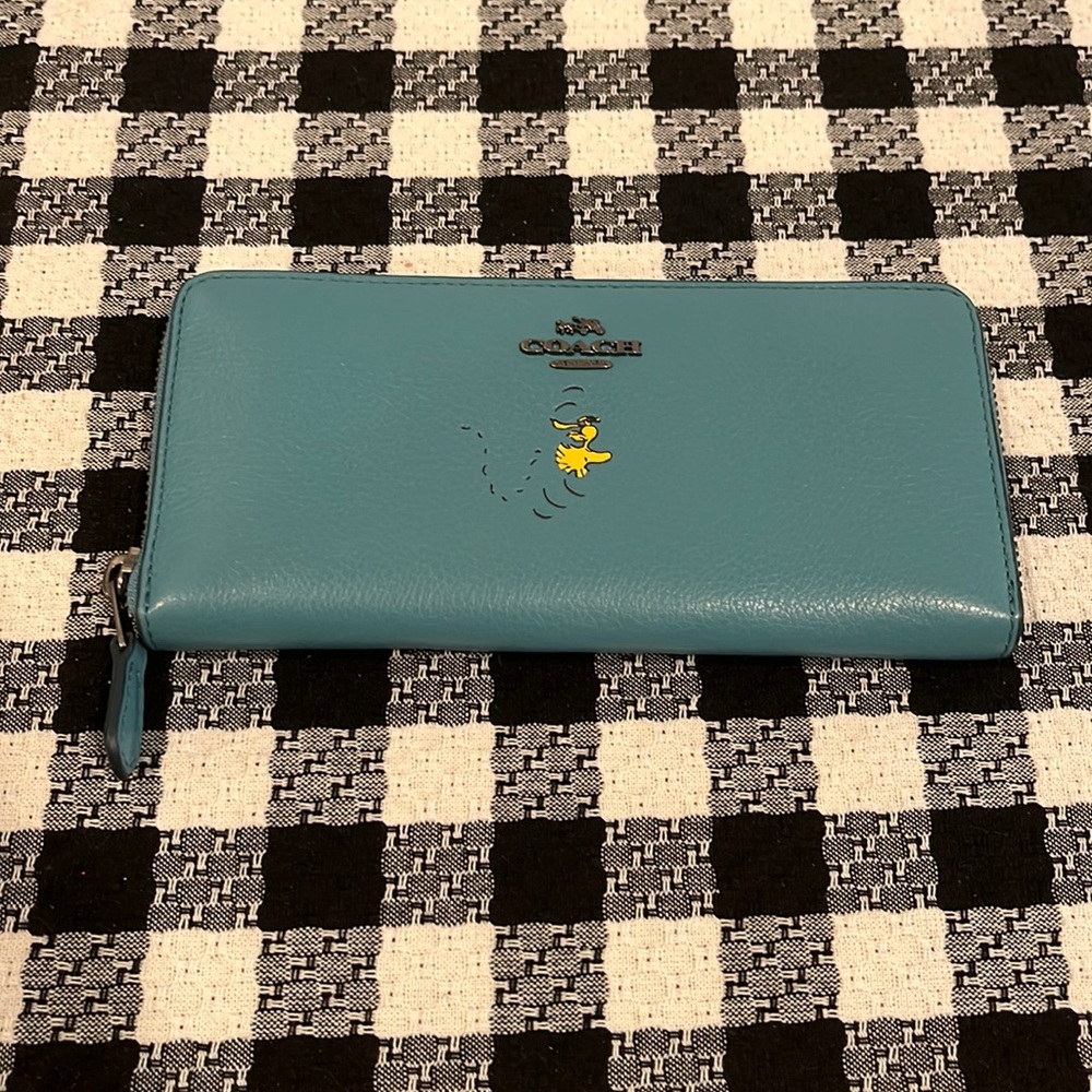 Coach X Peanuts Snoopy Woodstock Accordion Zip Wallet… - Gem